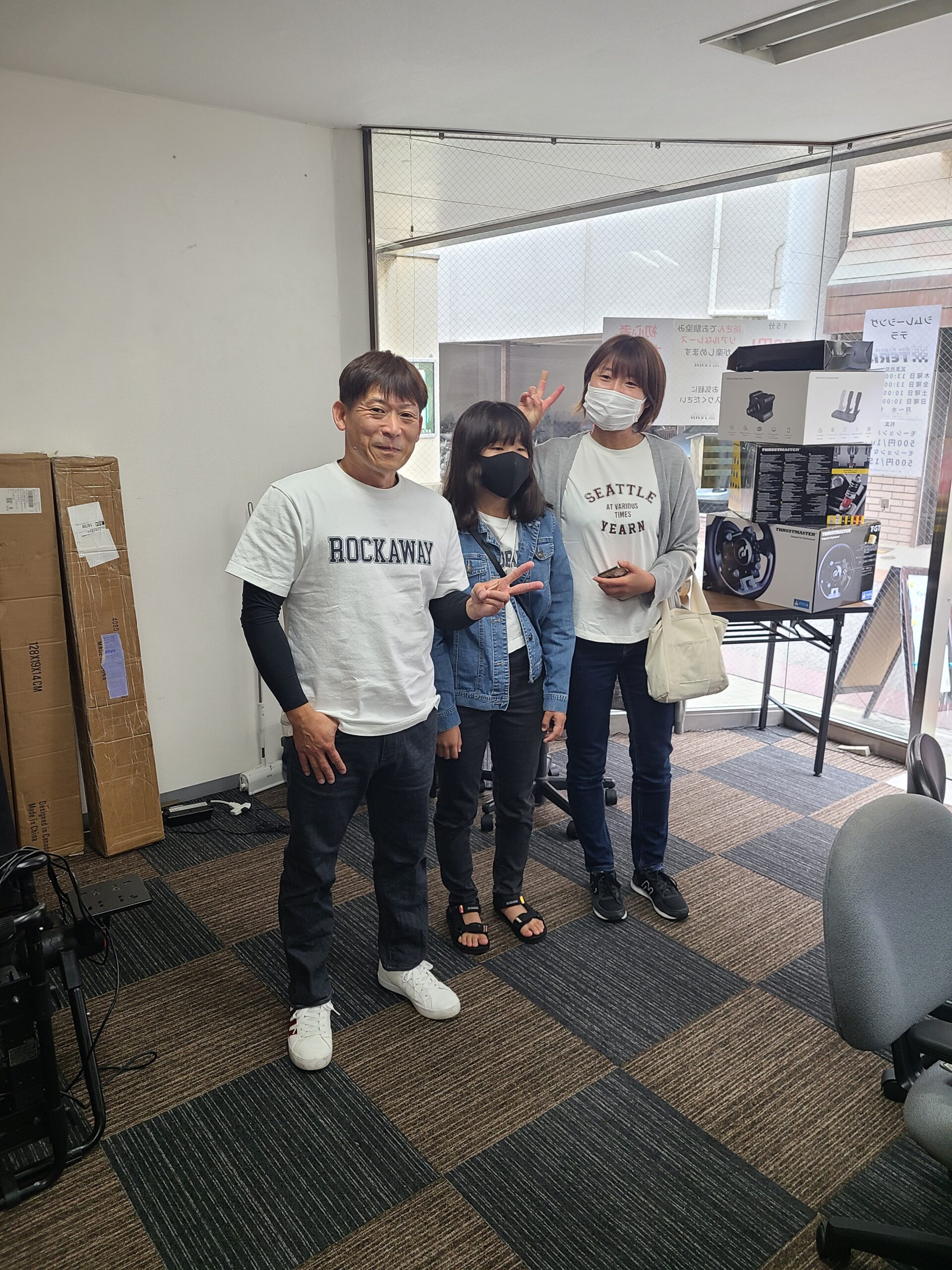 家族でシムレーシングを楽しむ | Sim Racing TERA